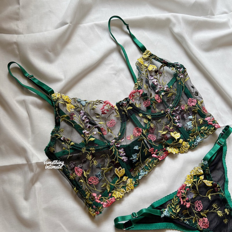 Jual [BRA] SLOAN & SHERA Floral Embroidered Lace Bra Lingerie Cup ...