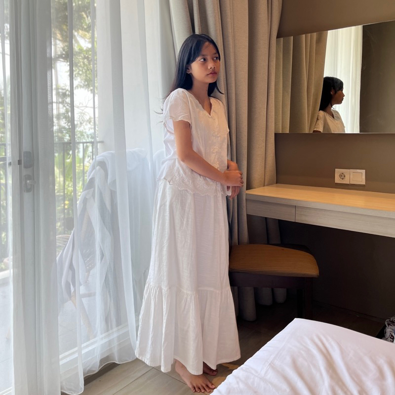 Jual aurora maxi skirt | KAMI KARINKA | Shopee Indonesia