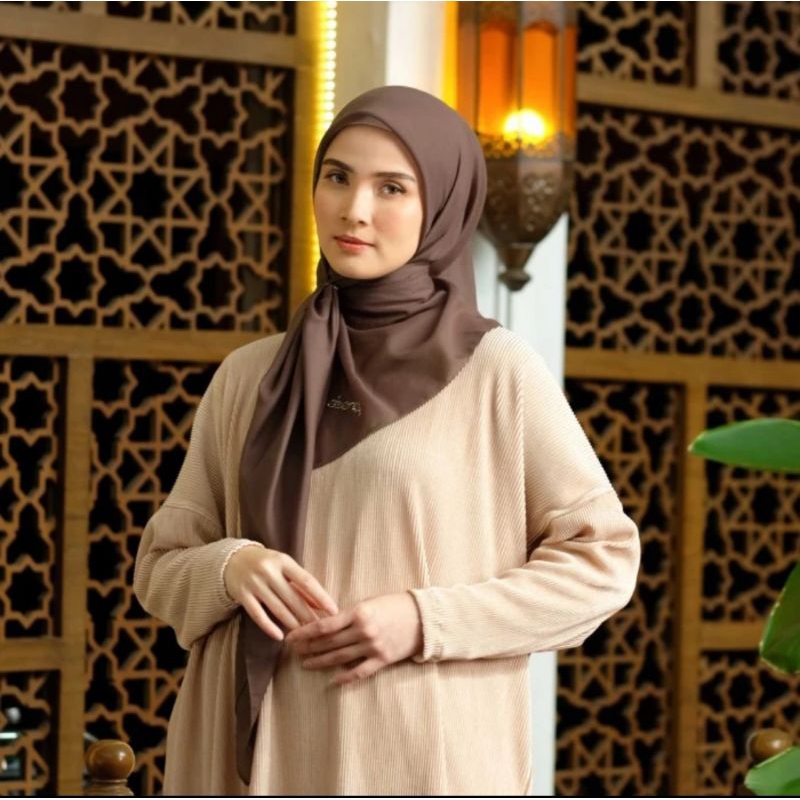 Jual HIJAB LIZA BITTER CHOCOLATE (coklat pramuka) | Shopee Indonesia