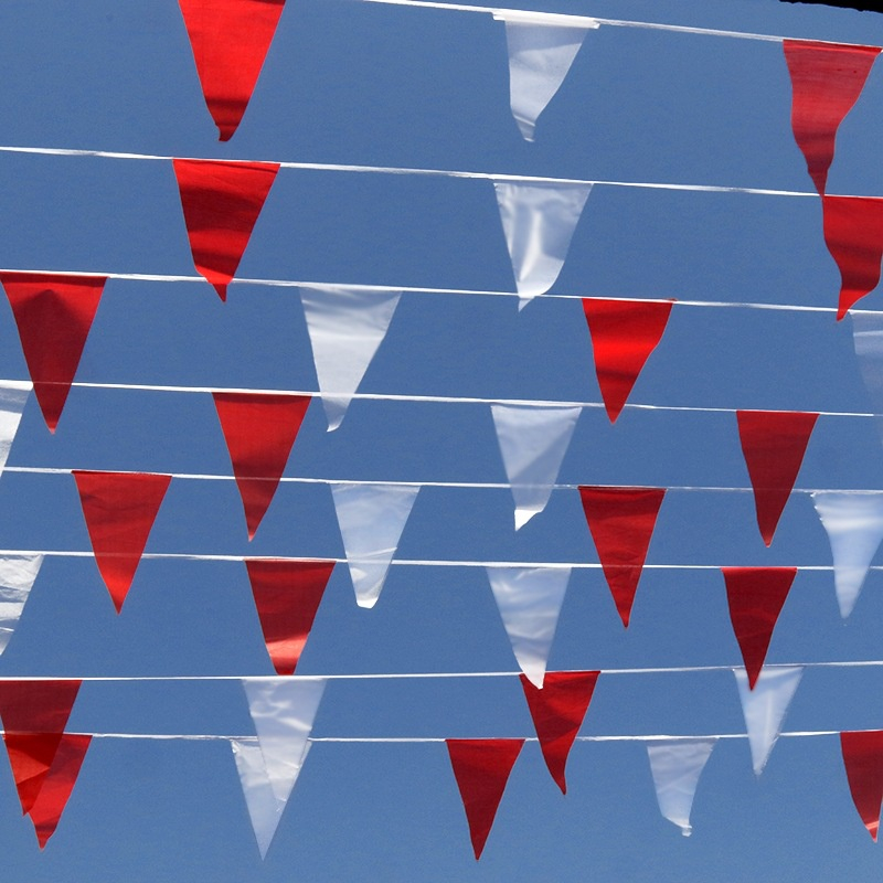 Jual Bendera segitiga renteng merah putih & warna warni 7,5 meter / bahan kain bendera umbul ...