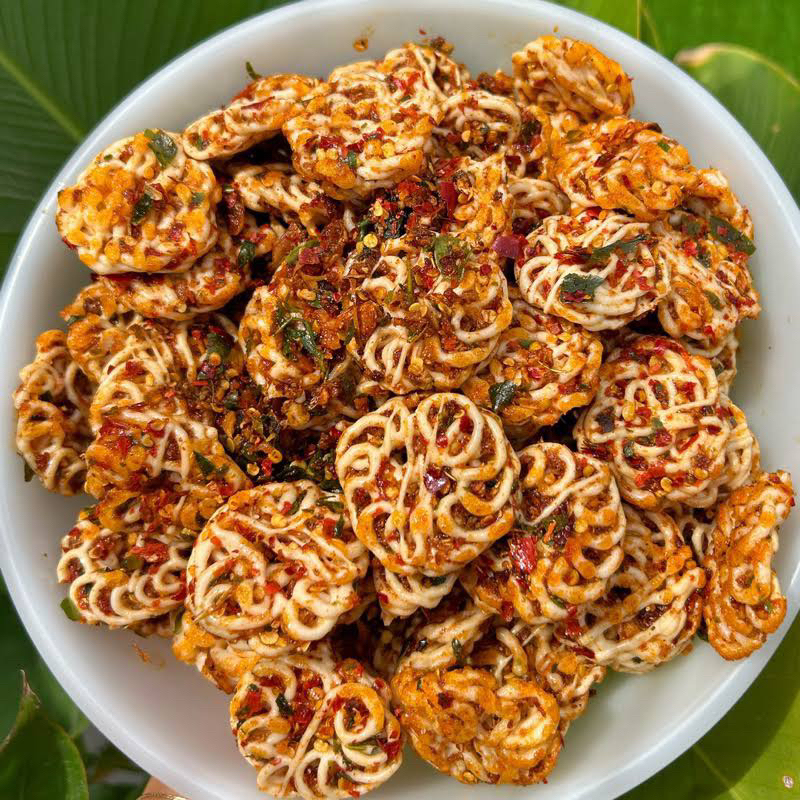 Jual Kerupuk seblak bantat kering daunjeruk viral Rafael 1kg | Shopee ...