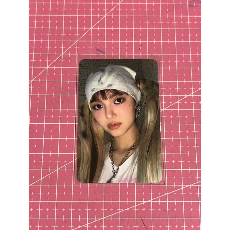 Jual official newjeans photocard ( danielle ) | Shopee Indonesia