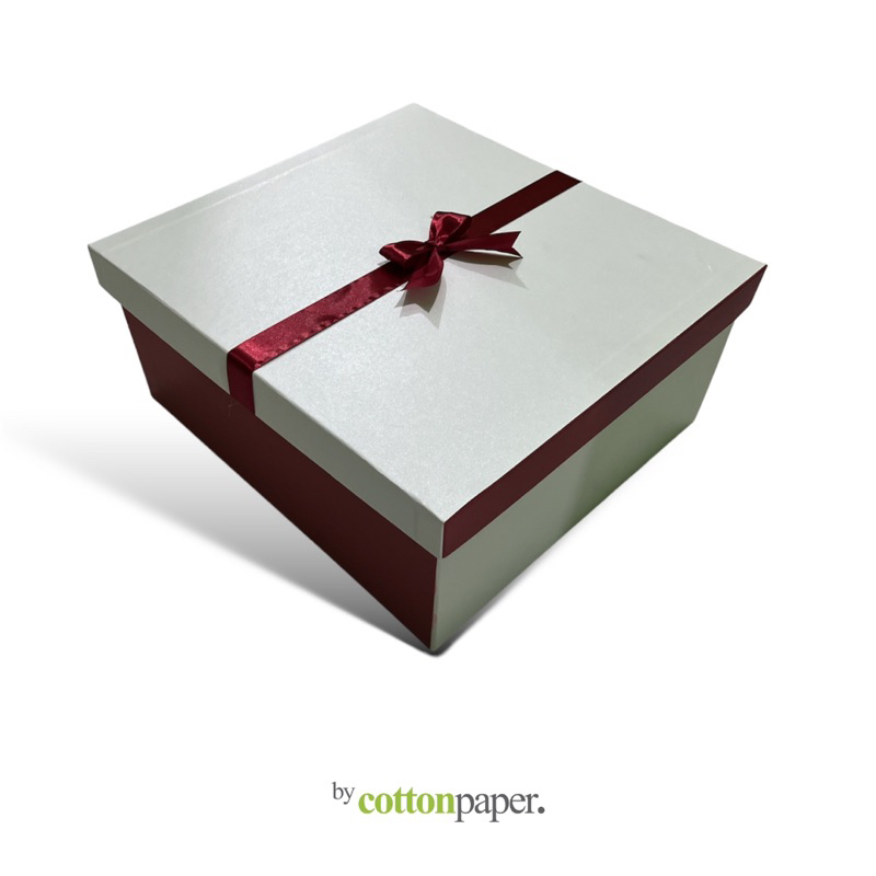 Jual Kotak Kado Merah Putih / Hardbox / Box kado / Merah Putih | Shopee ...