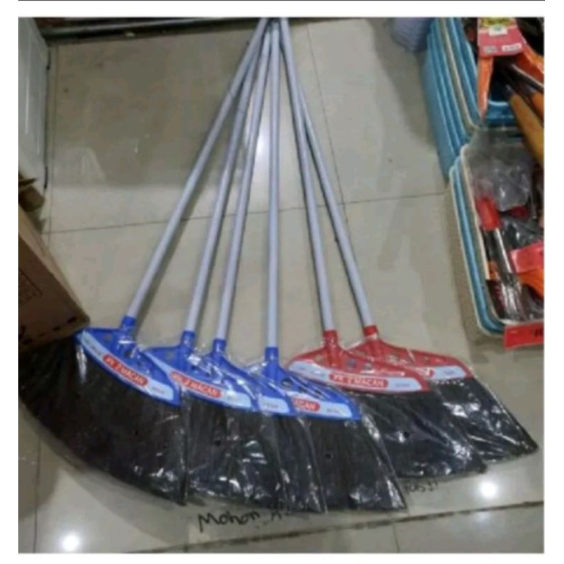 Jual sapu ijuk lantai dua macan/sapu family broom/sapu rayung besar ...