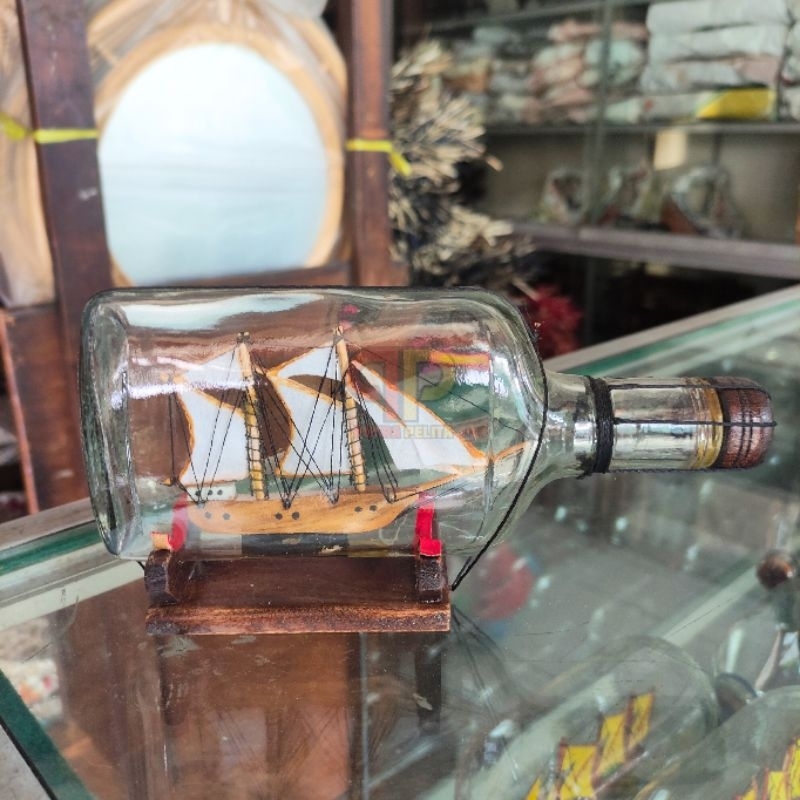 Jual MINIATUR KAPAL PINISI DALAM BOTOL / MINIATUR KAPAL DALAM BOTOL ...
