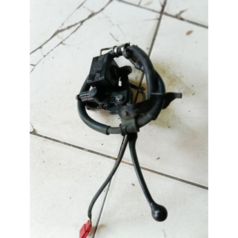 Jual master rem depan r15 v3 vva set hendle rem bonus selang rem ...