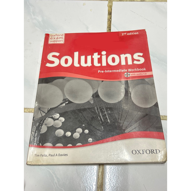Jual Buku Solutions 2nd Edition Pre Intermediate Workbook Oxford ...