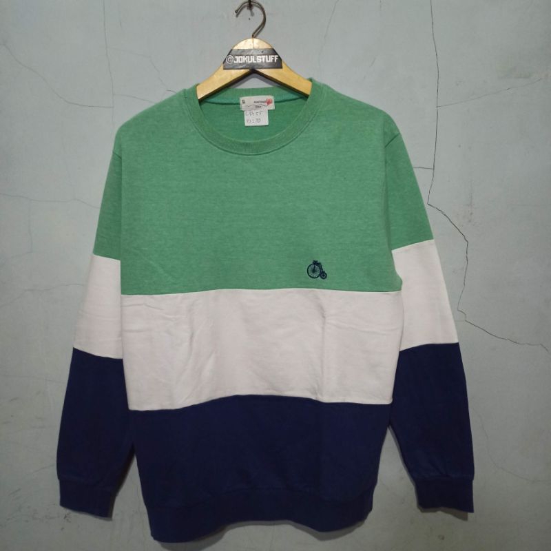 Jual Crewneck Sweater Threetone Color Tiga Warna Kalem Basic Kalem Vtg ...