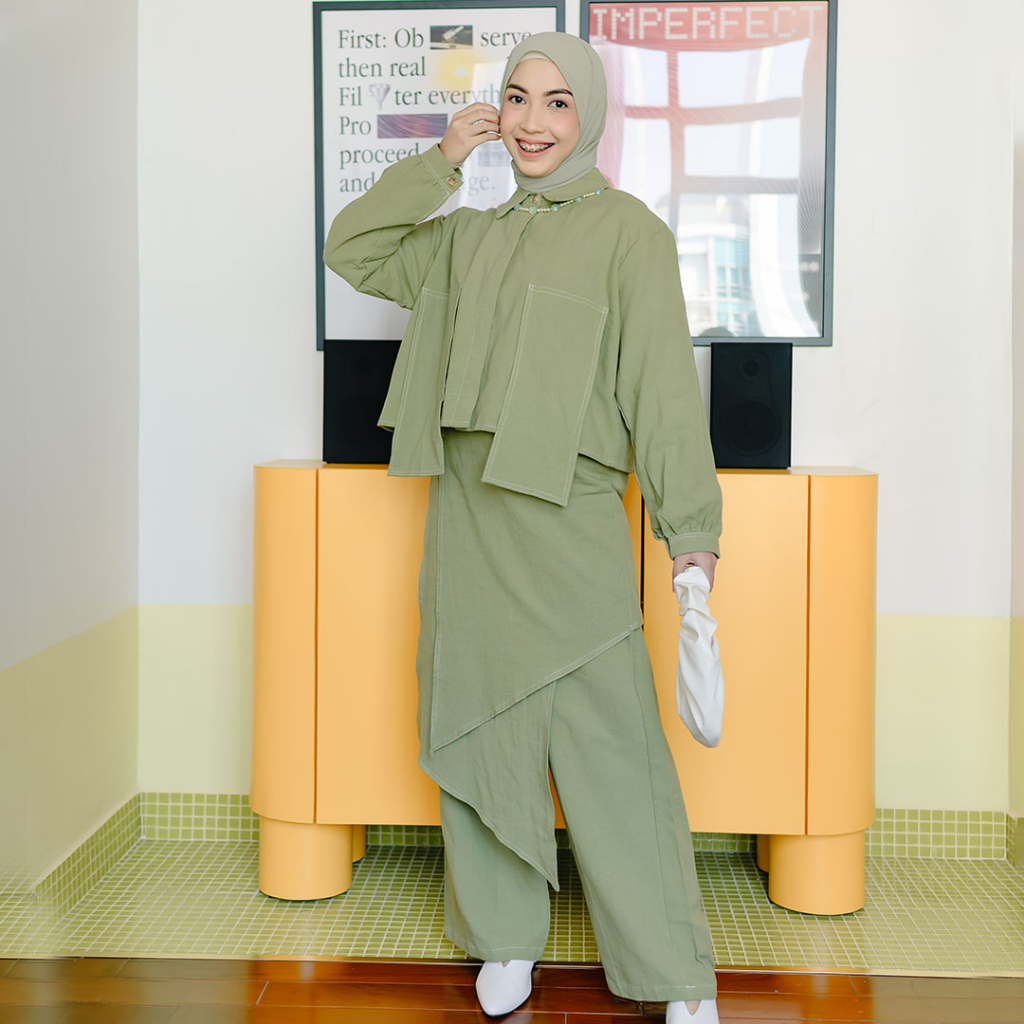 Jual Lozy Hijab - Naomi Set (One Set Linen Cropty) | Shopee Indonesia