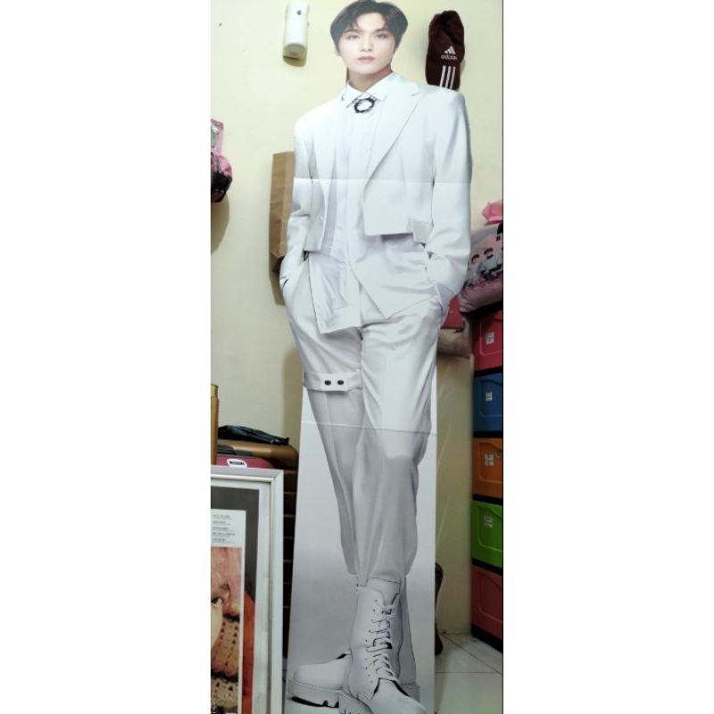 Jual HAECHAN STANDEE HUMAN REAL SIZE | Shopee Indonesia