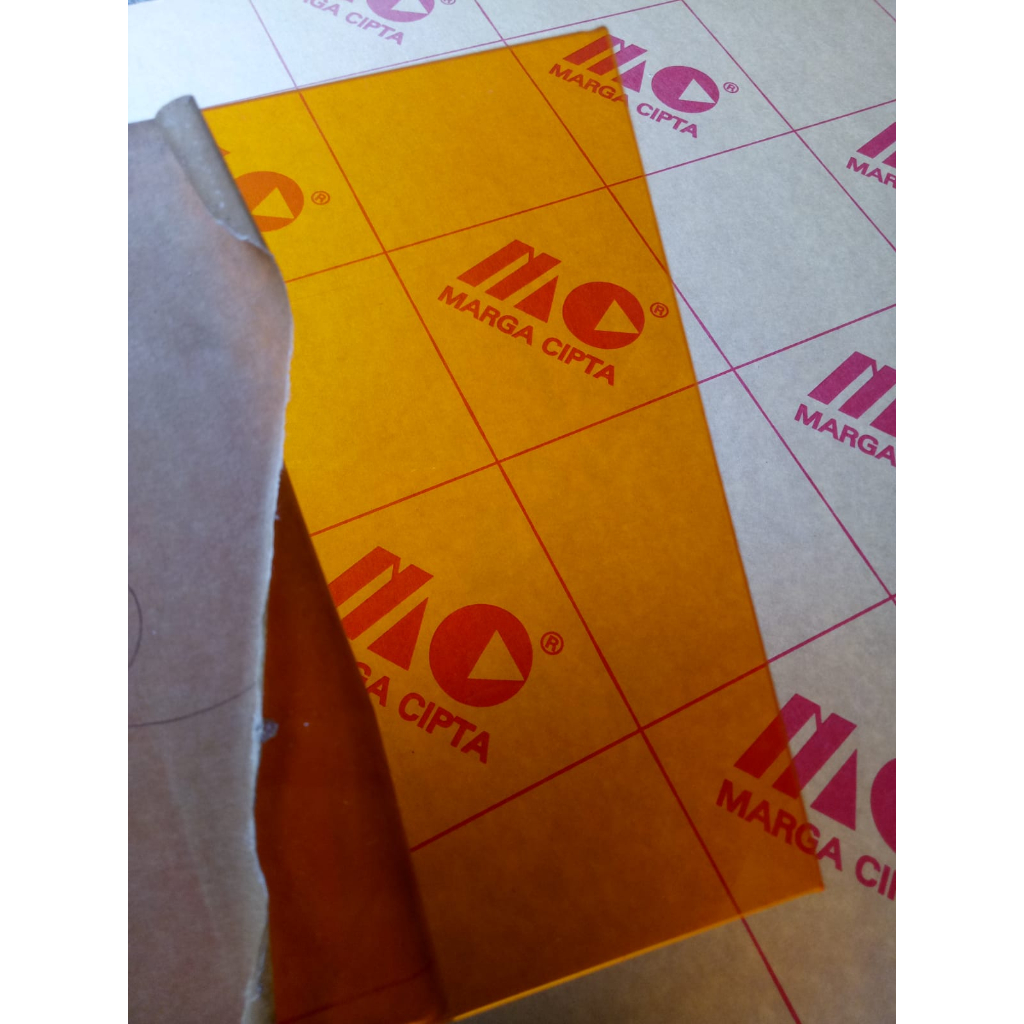 Jual acrylic/akrilik lembaran A5 warna transparan/riben | Shopee Indonesia