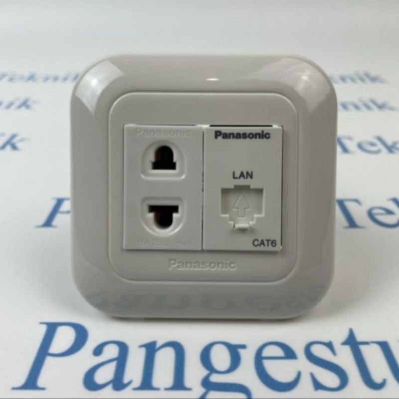Jual Panasonic Outlet Data + Stop Kontak Universal Wide Series | Shopee ...