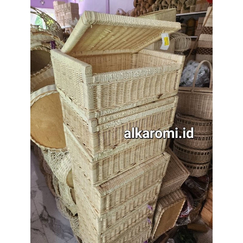 Jual keranjang koleksi hampers / Rotan Kotak tutup / rotan hidden ...