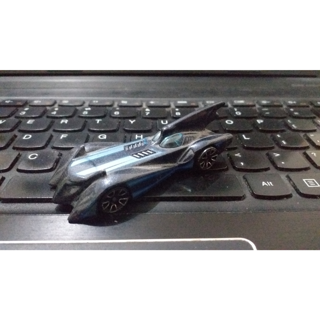 Jual HOT WHEELS LOOSE BATMAN BATMOBILE BIRU | Shopee Indonesia