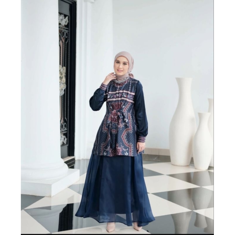 Jual Delarosa Signature Raya Vanilla Hijab Aster KOko Signature Raya ...