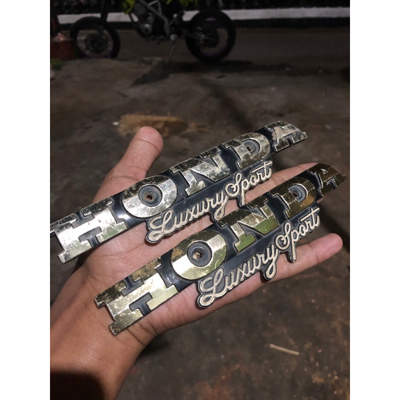 Jual emblem tangki gl pro original | Shopee Indonesia