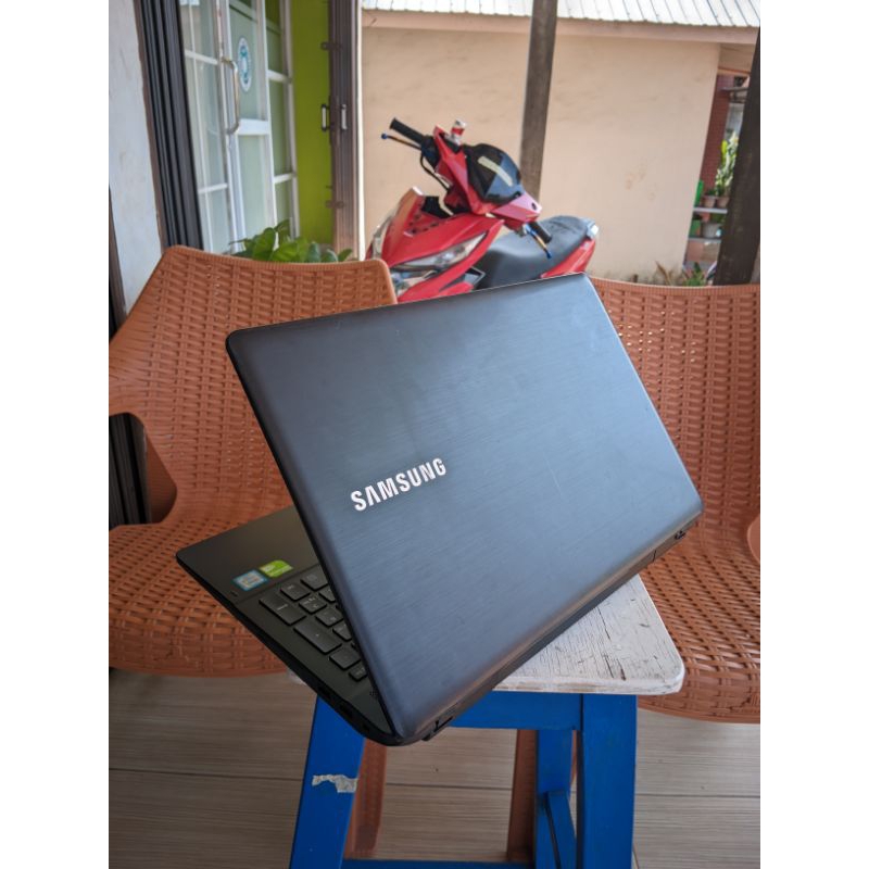 Jual Samsung NT371B5L core i7 6th Gen Ram 4gb Ssd 256gb Display FHD dual vga | Shopee Indonesia