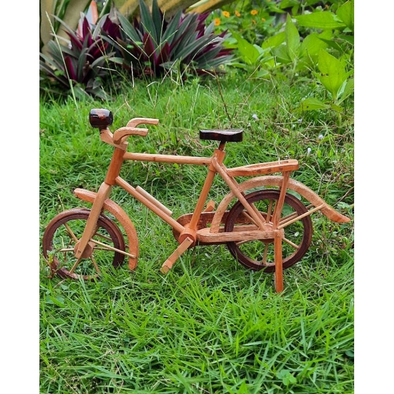 Jual MINIATUR SEPEDA ONTHEL DARI KAYU DEKORASI HIASAN DINDING | Shopee ...