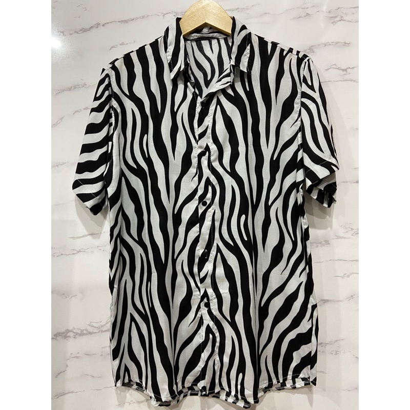 Jual kemeja pria zebra/ kemeja zebra pria / kemeja rayon pria motif ...