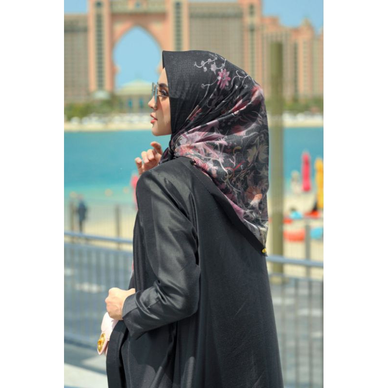 Jual NEW !!! Buttonscarves Dubai Series in Black | Shopee Indonesia