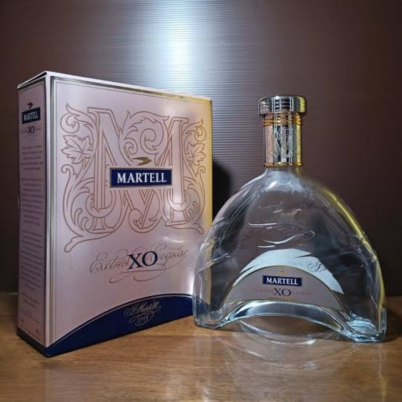 Jual Botol kosong bekas minuman import Martell xo + dus/Hiasan kamar/koleksi/pajangan | Shopee ...