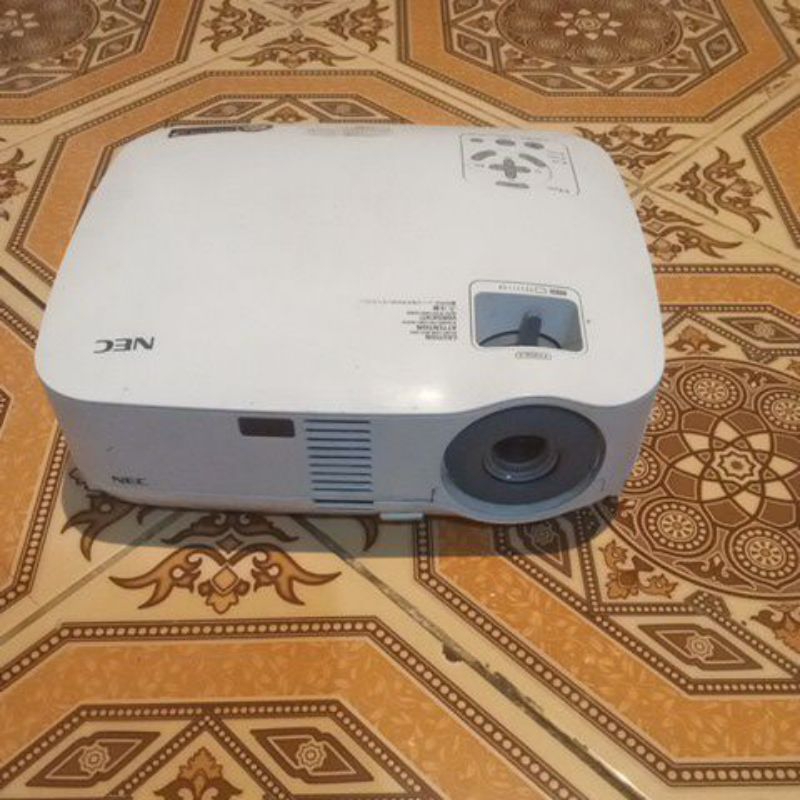 Jual Proyektor Nec VT695 pecah lampu | Shopee Indonesia