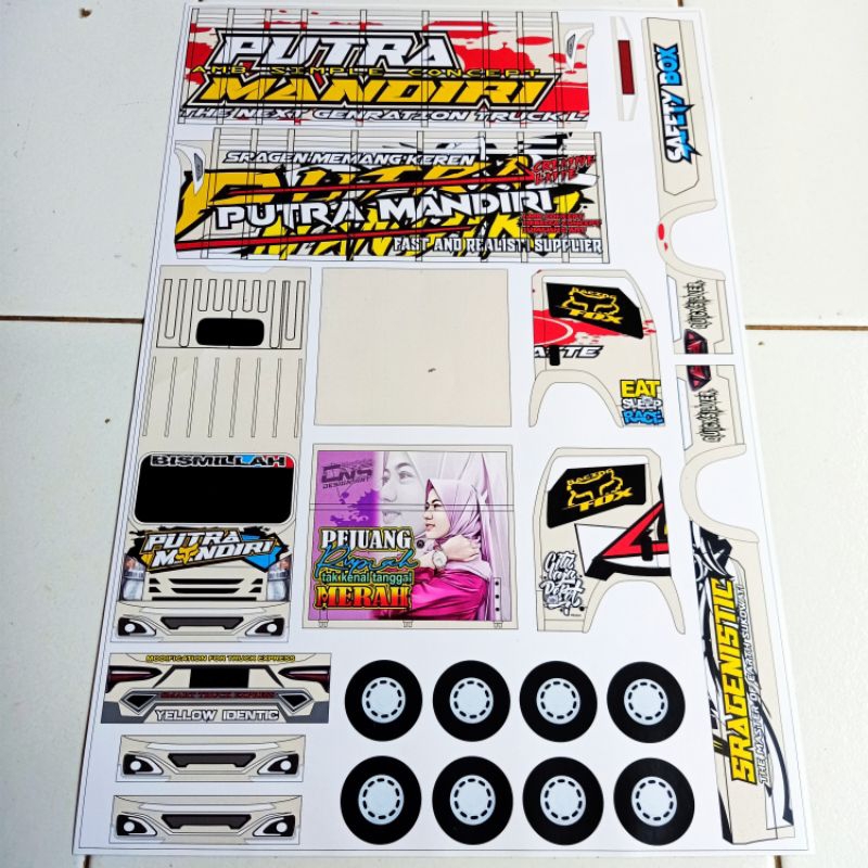 Jual stiker pola miniatur mobilan truk oleng 30 cm | Shopee Indonesia