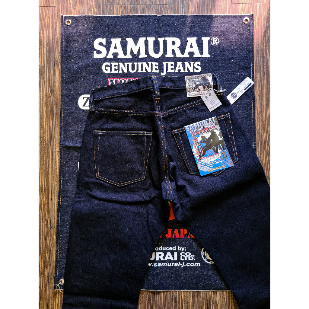 Jual Samurai Jeans "Arakage" 18oz Indigo x Black Japan Selvage Jeans ...