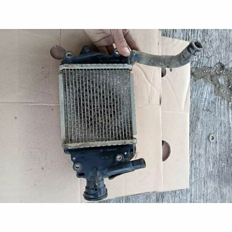 Jual RADIATOR HONDA VARIO 125,150 LED OLD NEW PNP PCX ORIGINAL (SEKEN ...