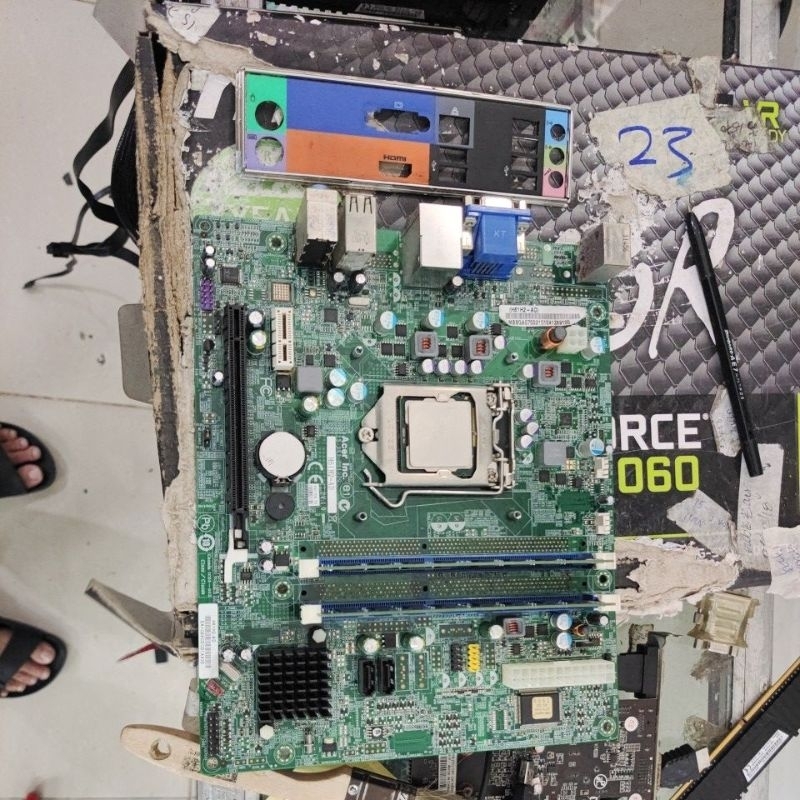 Jual sepaket mainboard Acer h61 + procsesor core i3-2100 gen2 + ram 4gb ...