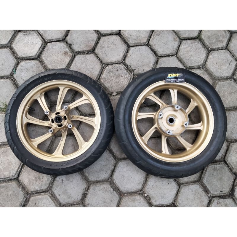 Jual velg Honda PCX 150 cat gold original velg set ban Honda PCX 150 ...