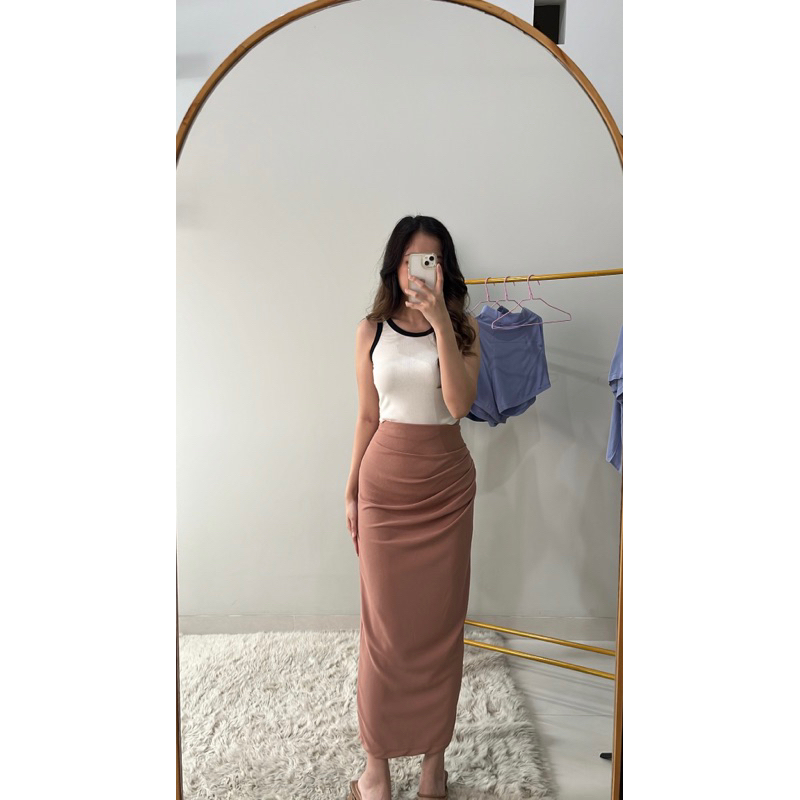 Jual LACHEL Nadine Knit Midi Skirt | Shopee Indonesia