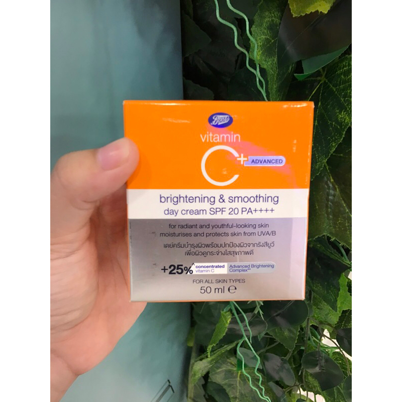Jual Boots Vitamin C Brightening Smoothing Day Cream SPF20 SPF 20 50ml ...