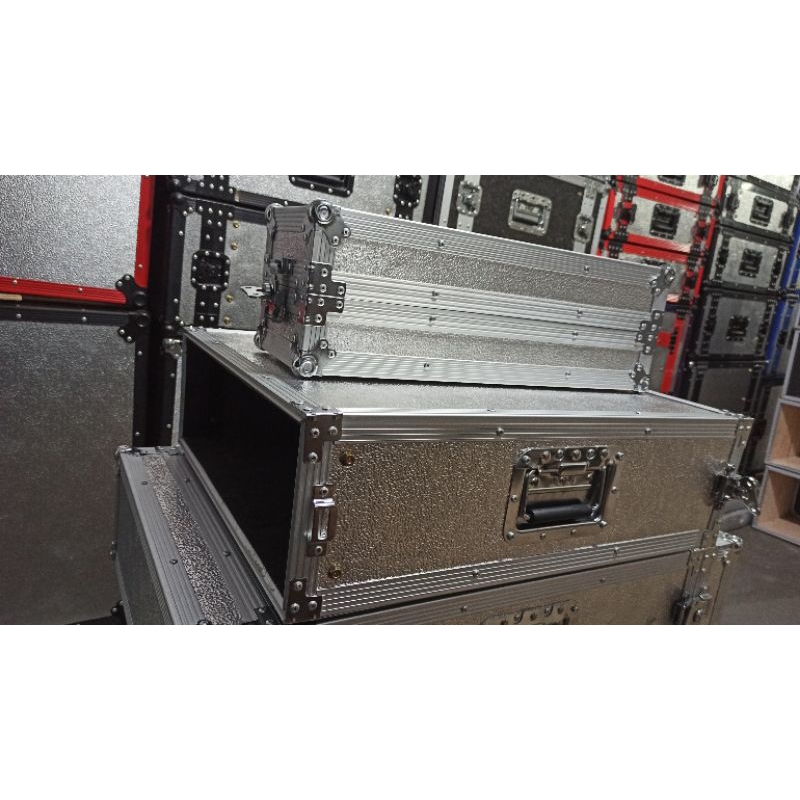 Jual Hard case / box audio / Flight case power 3yu - Body panjang ...