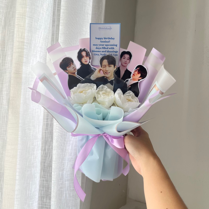Jual [CHAT SBLM CO] HOMIEKADO ACRYLIC AKRILIK BOUQUET BUCKET KPOP ...