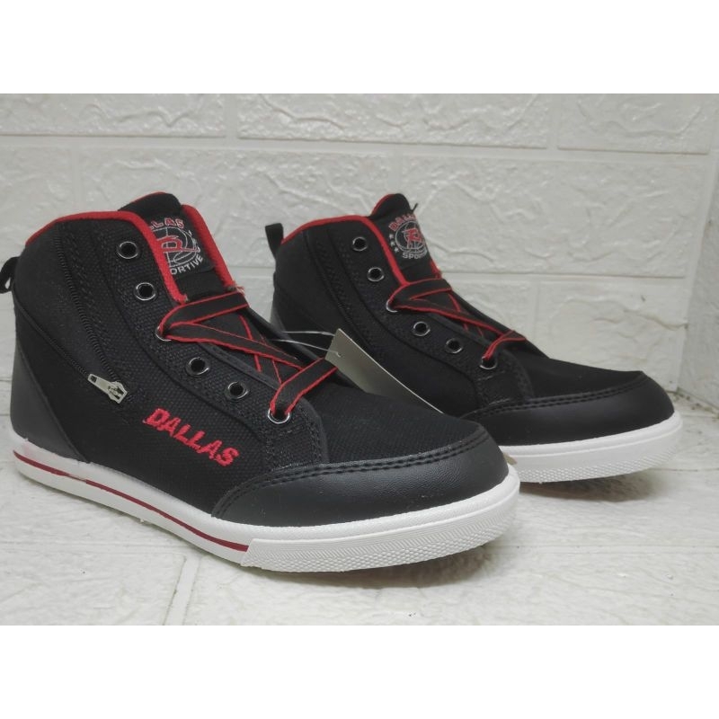 Jual SEPATU DALLAS RX PRO HC 33-36 harga murah meriah | Shopee Indonesia