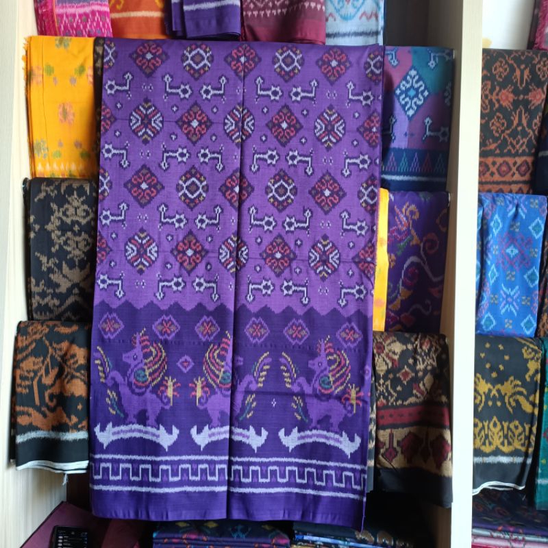 Jual kain tenun singa ungu pesanan | Shopee Indonesia