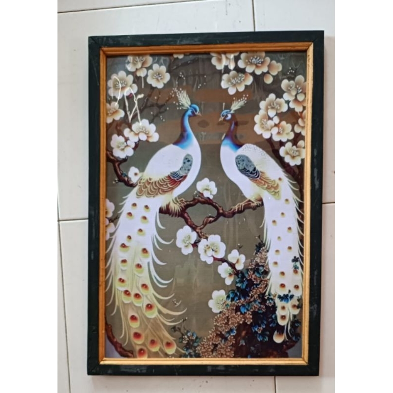 Jual hiasan dinding lukisan cetak sepasang merak cahaya plus figura ...