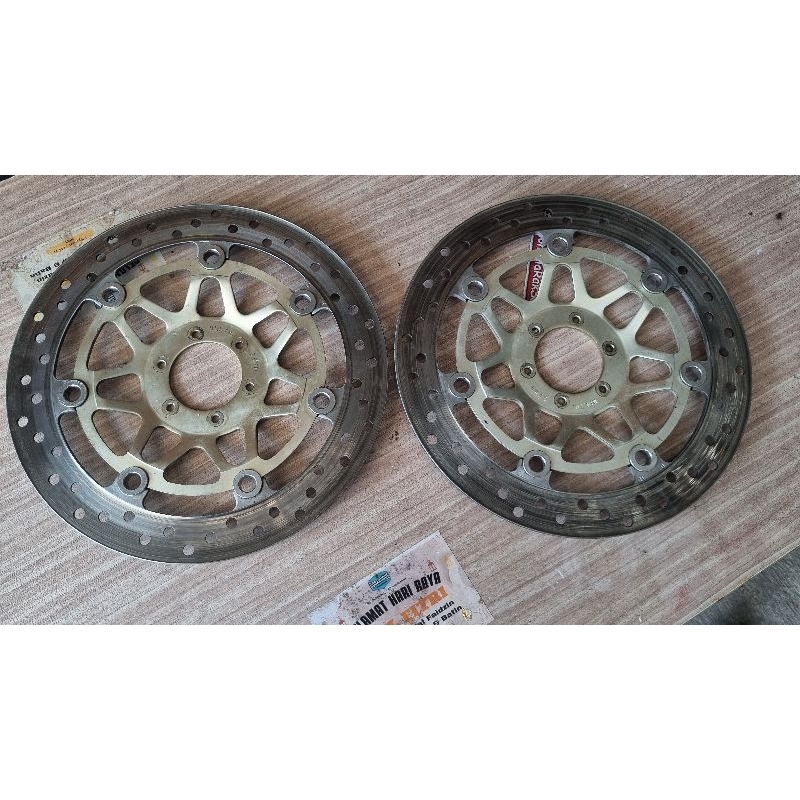 Jual DISC DISK PIRINGAN ex MOGE CB400 CB400SF ORIGINAL | Shopee Indonesia