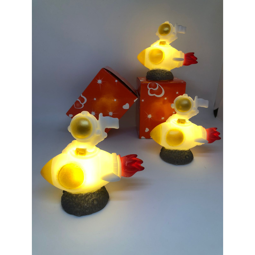 Jual Lampu Malam LED Motif Astronot Mini Lampu Tidur Mini Panda Lampu ...