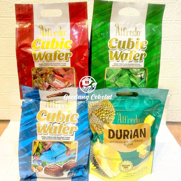 Jual Alfredo Cubic Wafer Hazelnut Milk Chocolate Durian Musang King ...