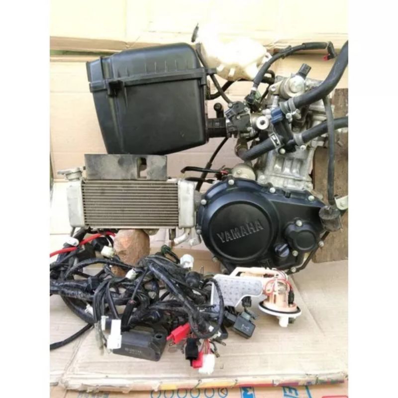 Jual Mesin engine set R15 v3 ,xsr,mt15 original copotan | Shopee Indonesia