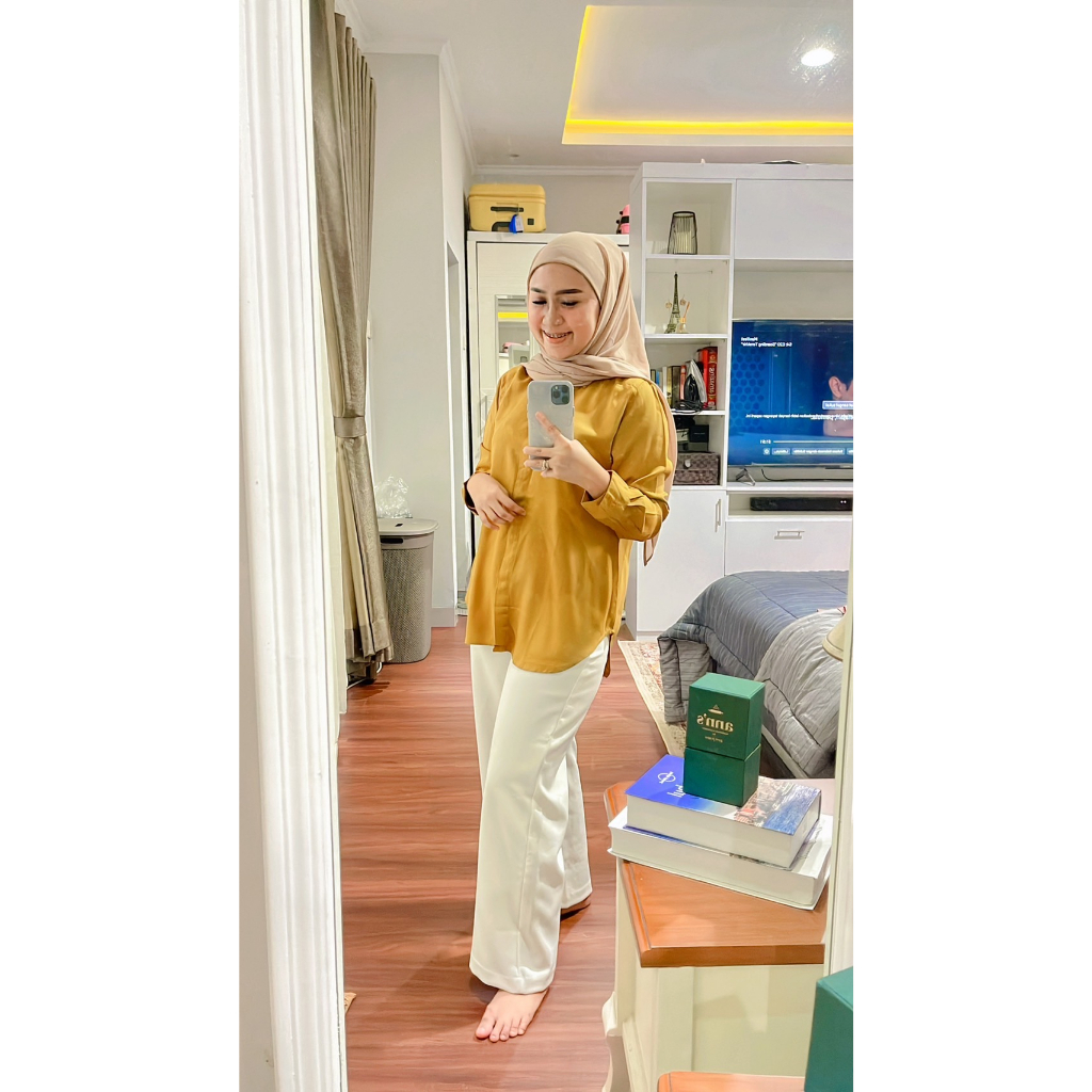 Jual Hermoscha Kemeja Kerja Polos Basic Cewek Lengan Panjang Slimfit ...