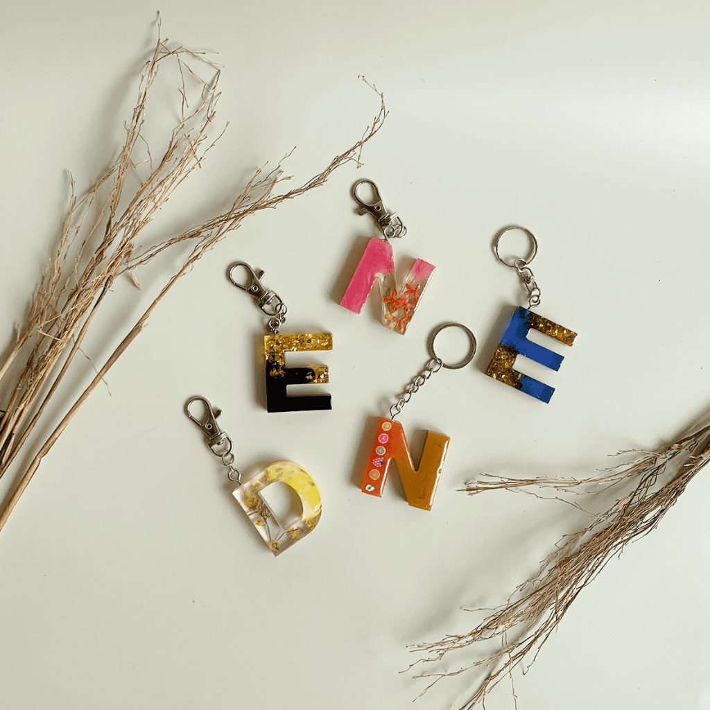 Jual Keychain Ceviro Desain Custom Huruf Alfabet Untuk Tas Wanita ...