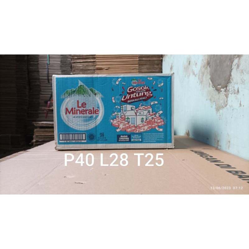 Jual DUS KARDUS BEKAS LE MINERAL 600ml P40L28 T25 | Shopee Indonesia