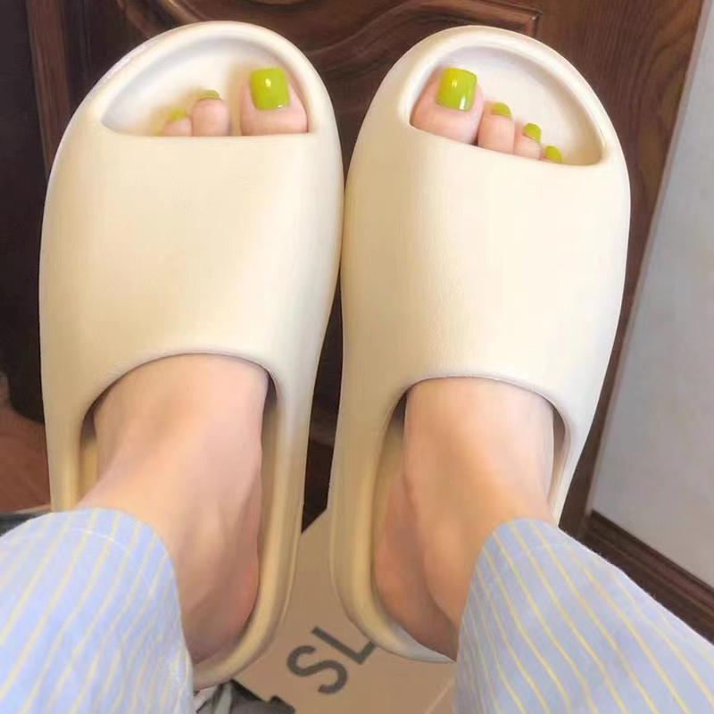 Jual MINISO Sandal Wanita dan Pria EVA Flat Sandals Sandal Tebal Empuk ...