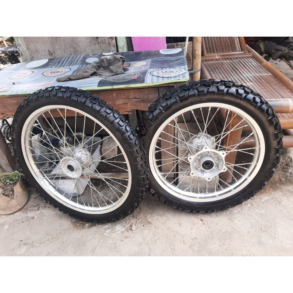 Jual Wheelset Roda Original YAMAHA WR 155 Velg Set WR155 Ori Copotan ...