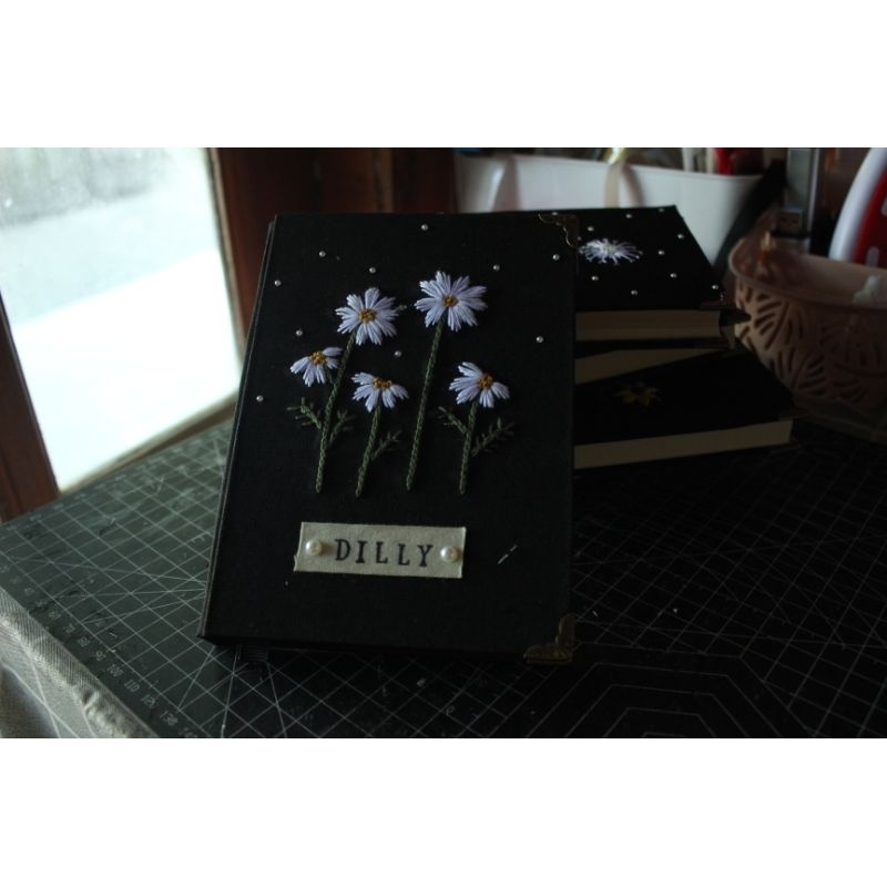 Jual Dusty daisy / Notebook vintage / journal kain / notebook retro ...