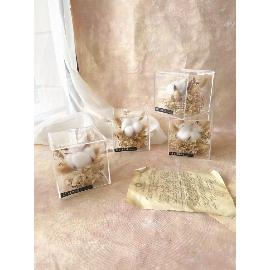 Jual Acrylic dome kotak bunga kering / pajangan dried flower ...