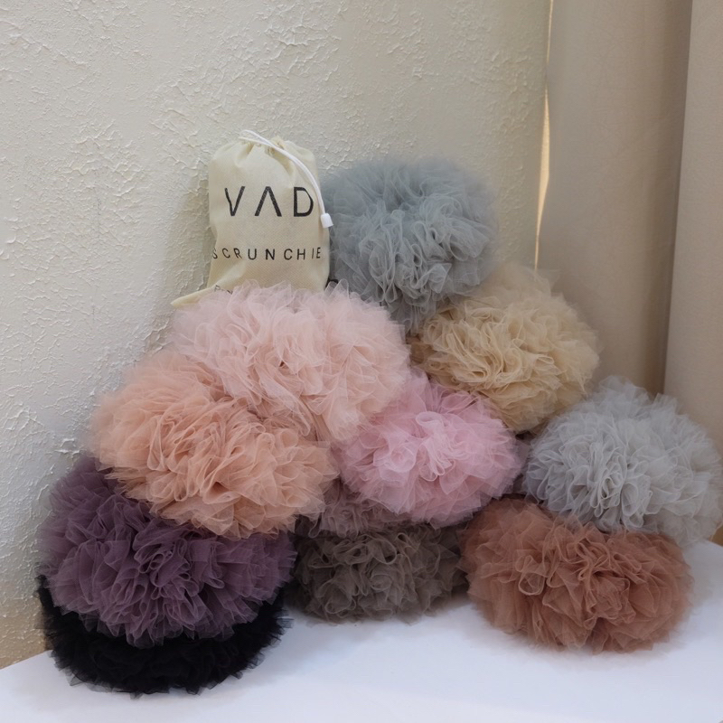 Jual IKAT RAMBUT SCRUNCIE TILE VOLUME | Shopee Indonesia